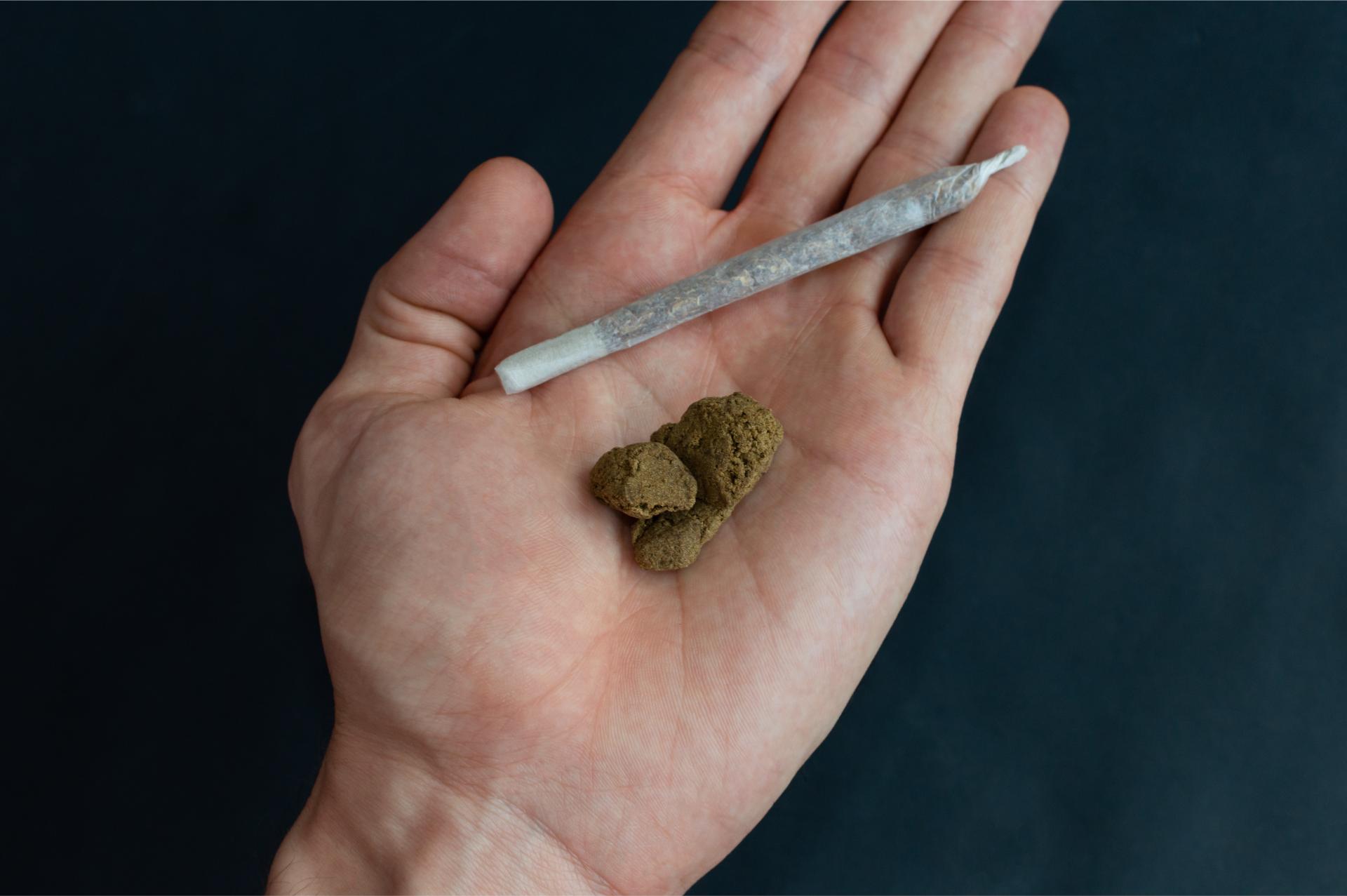 How to Smoke Bubble Hash: Best Methods, Tips & Benefits